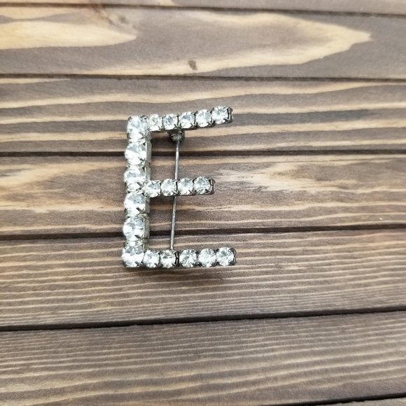 Unbranded | Jewelry | Vintage Rhinestone Letter E Brooch | Poshmark